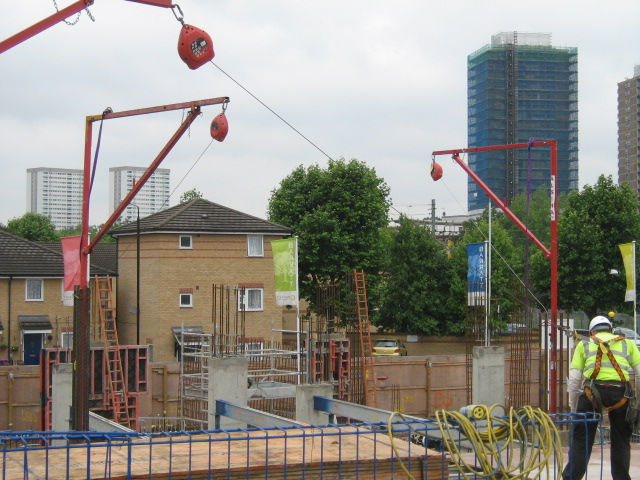 Podium Slab Construction Barratt Homes Canada Water - Lmc Contracts Limited